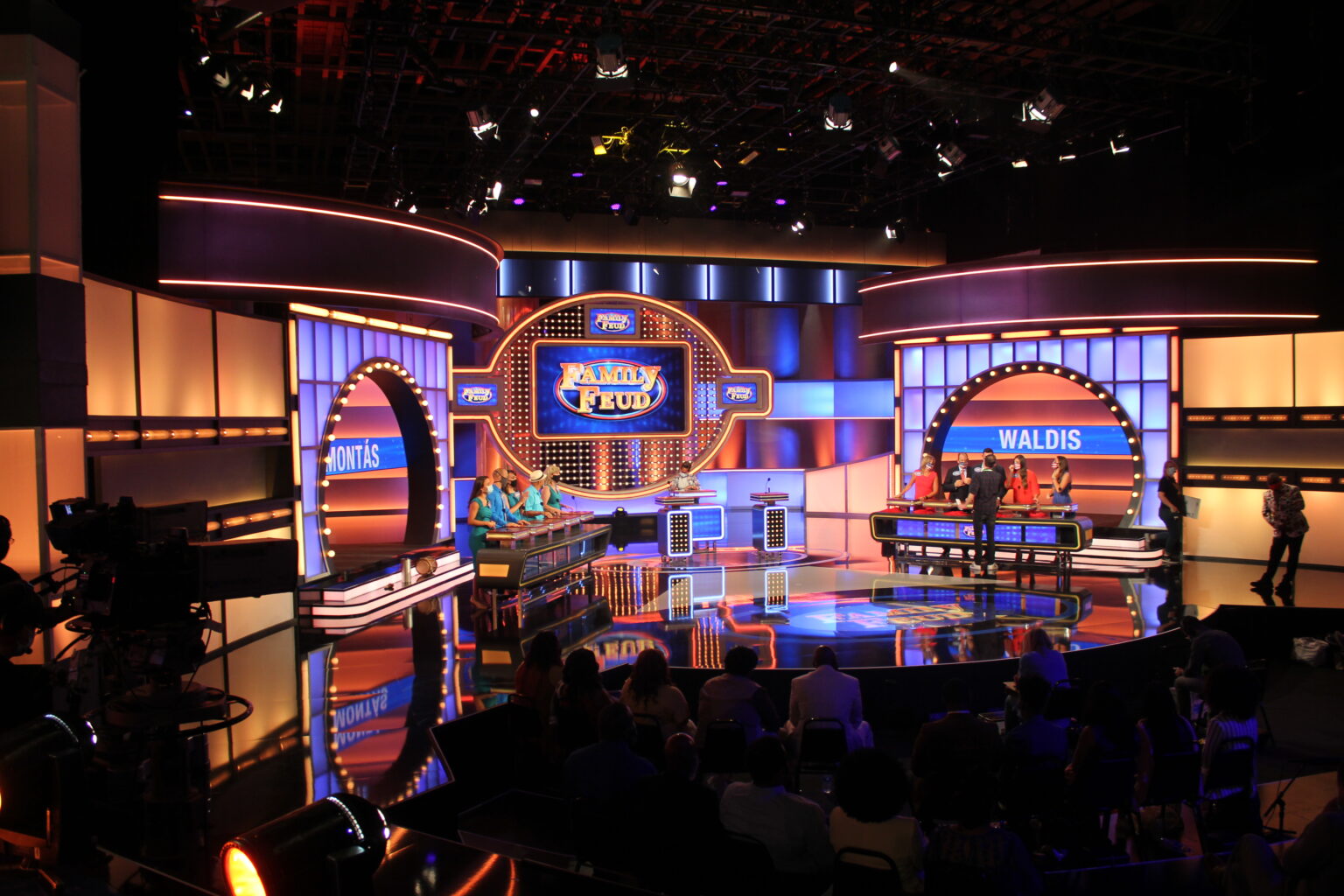 Winning a Game of Family Feud - katewaldiscreative.com